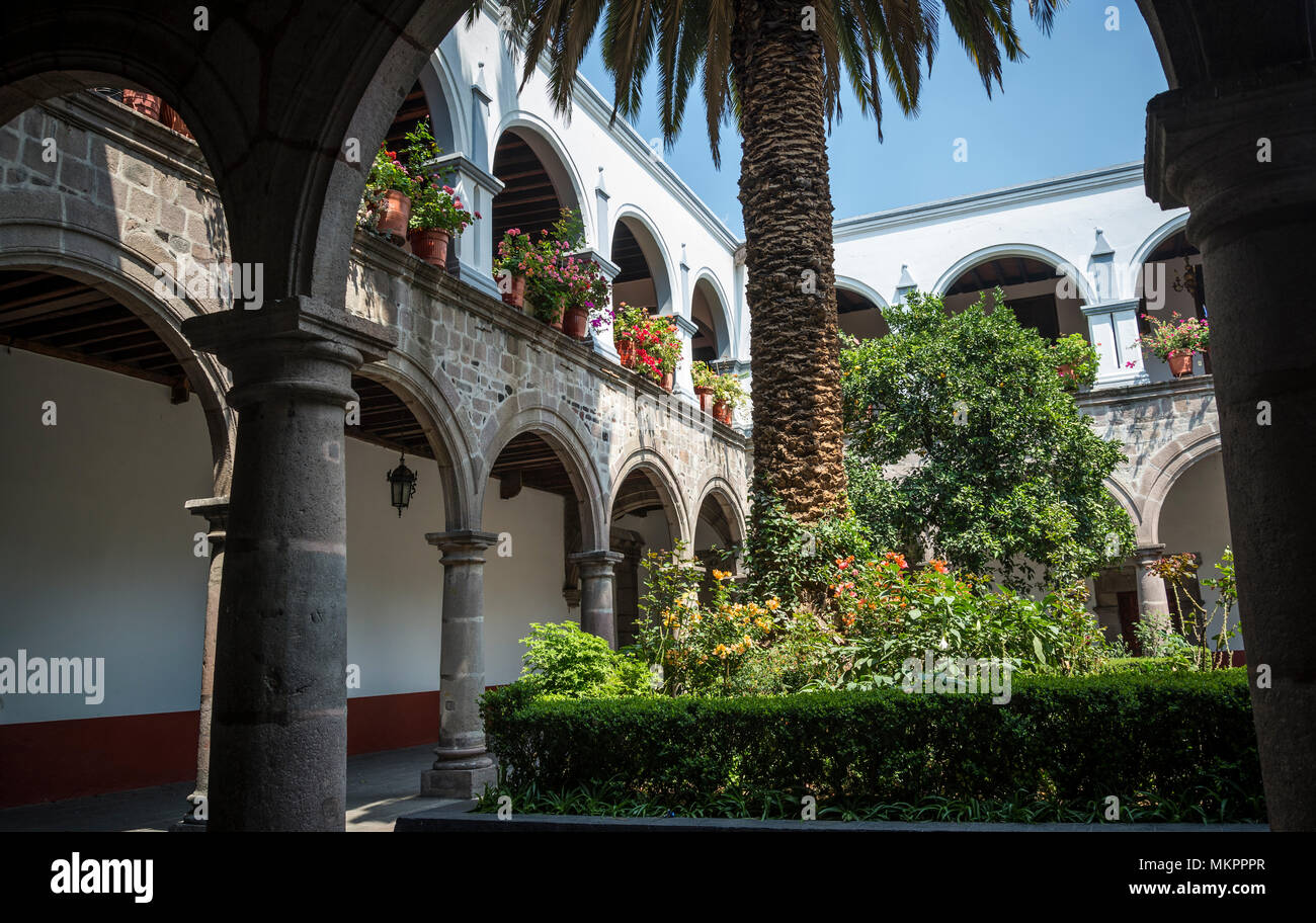 Inner atrium, Parish of San Juan Bautista, Coyoacan, Mexico City ...