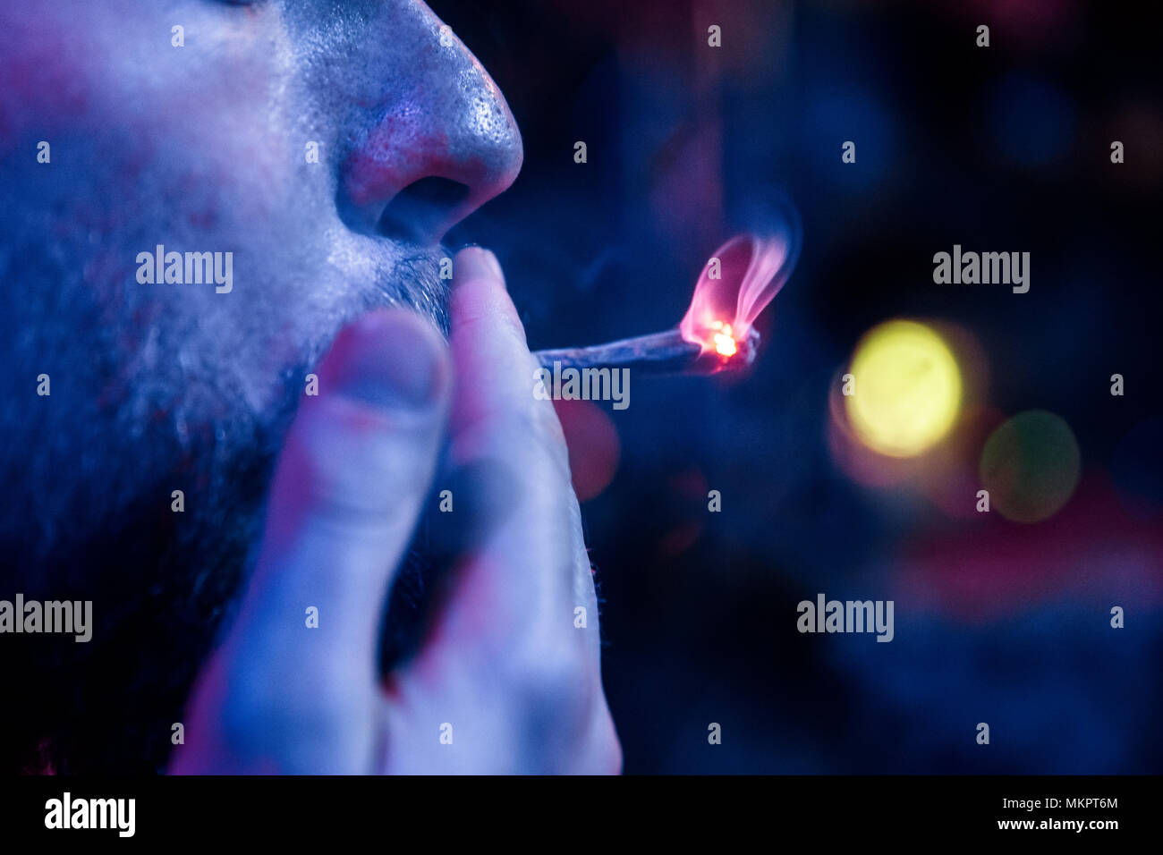 Inhaling drugs hi-res stock photography and images - Alamy