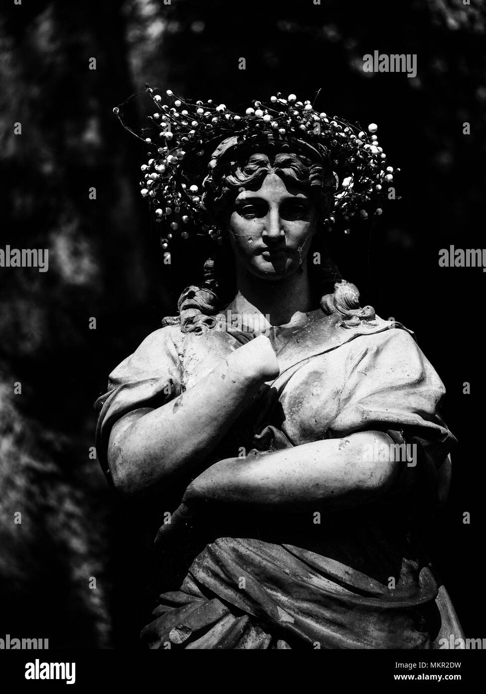Euterpe statue london hi-res stock photography and images - Alamy