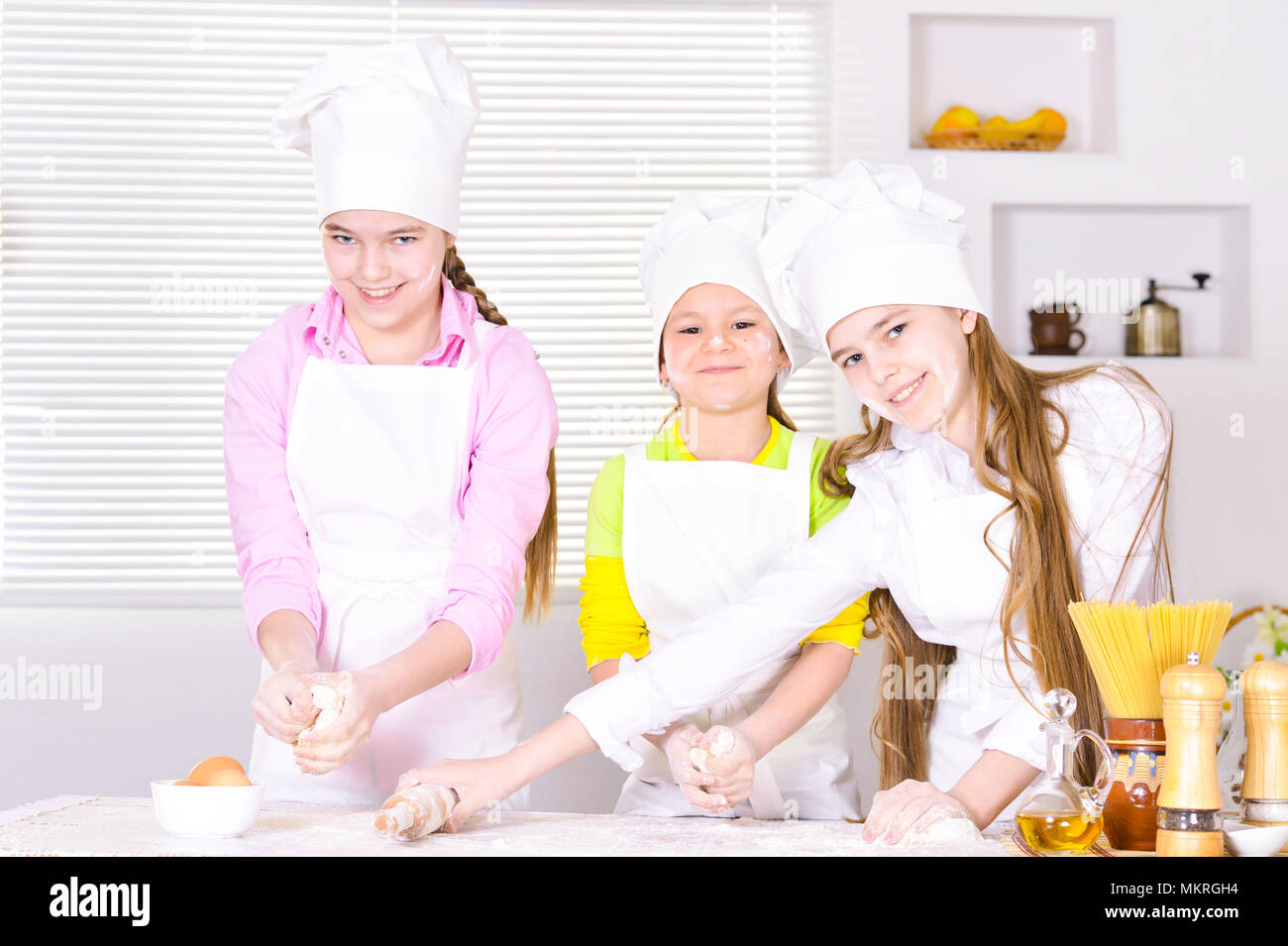 Three cute teenagers hi-res stock photography and images - Alamy