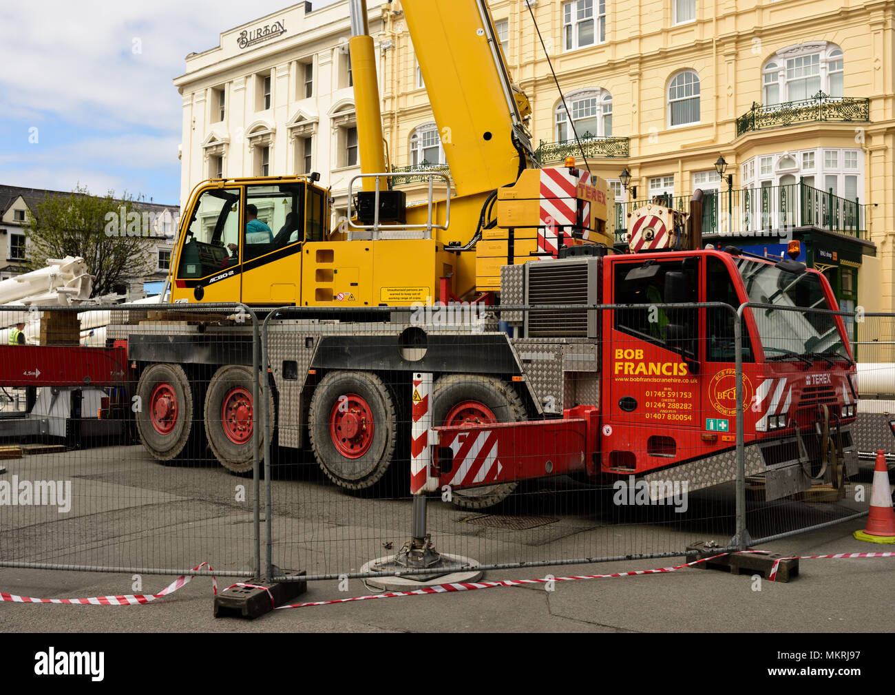 Crane Outrigger High Resolution Stock Photography and Images - Alamy