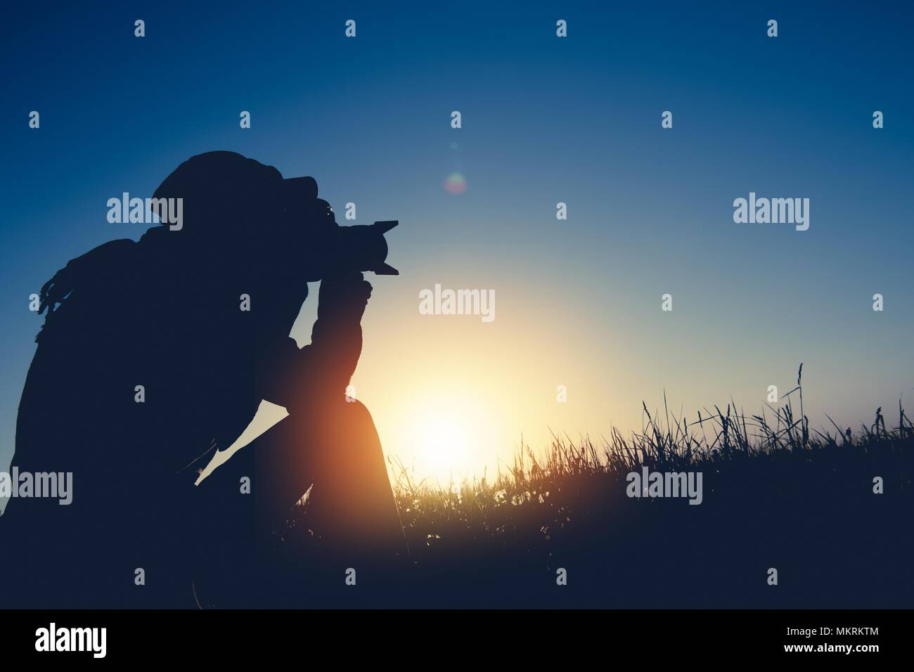 Taking nature pictures hi-res stock photography and images - Alamy