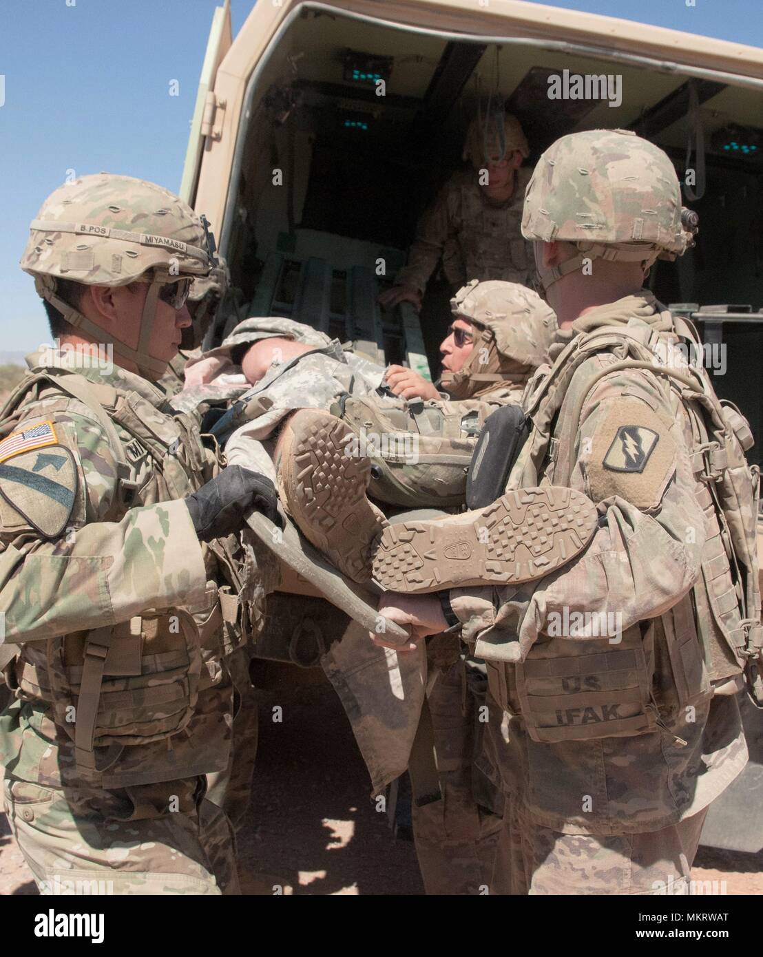 Field ambulance hi-res stock photography and images - Alamy