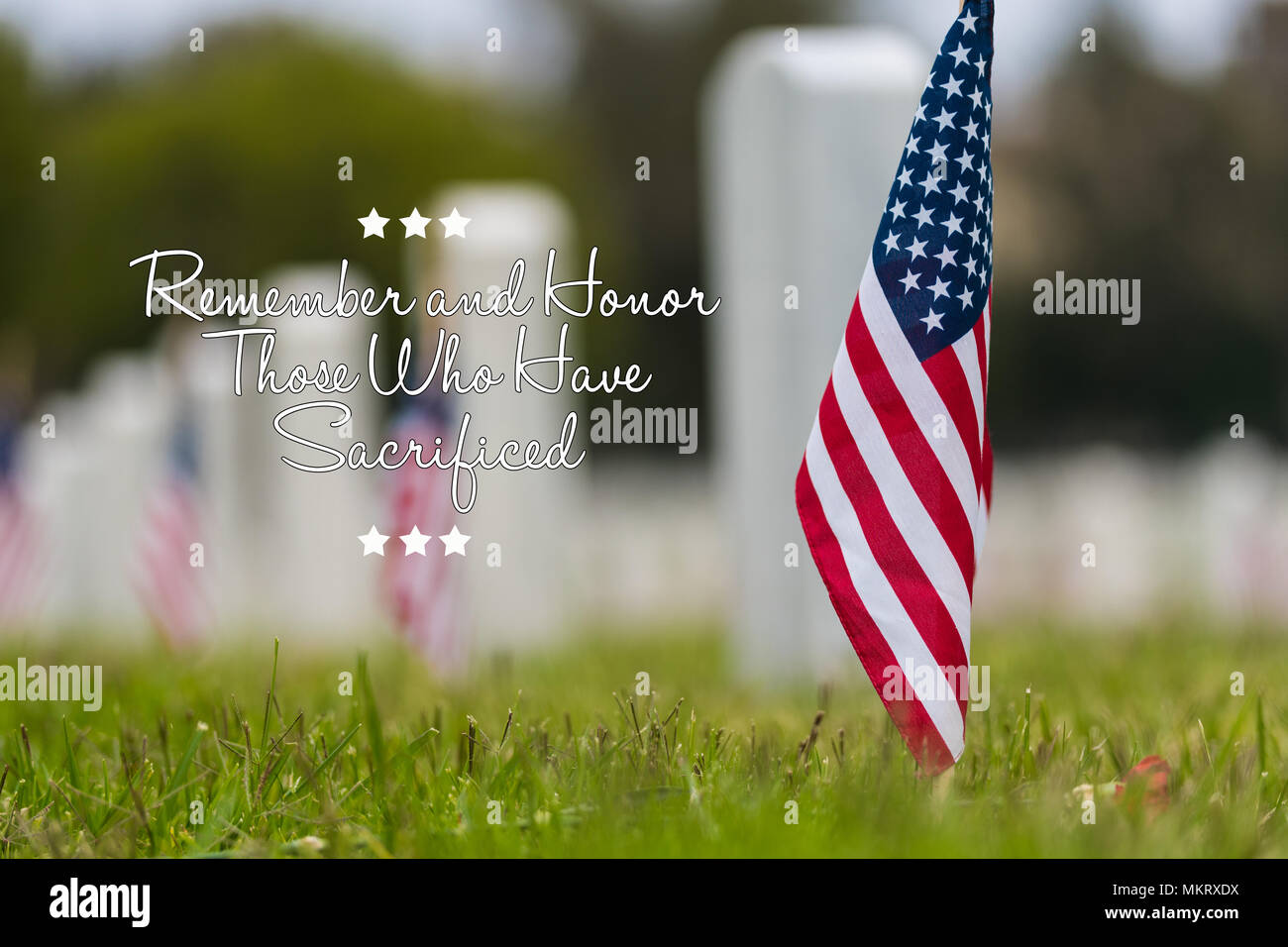 Small American flag at National cemetary - Memorial Day display Stock ...