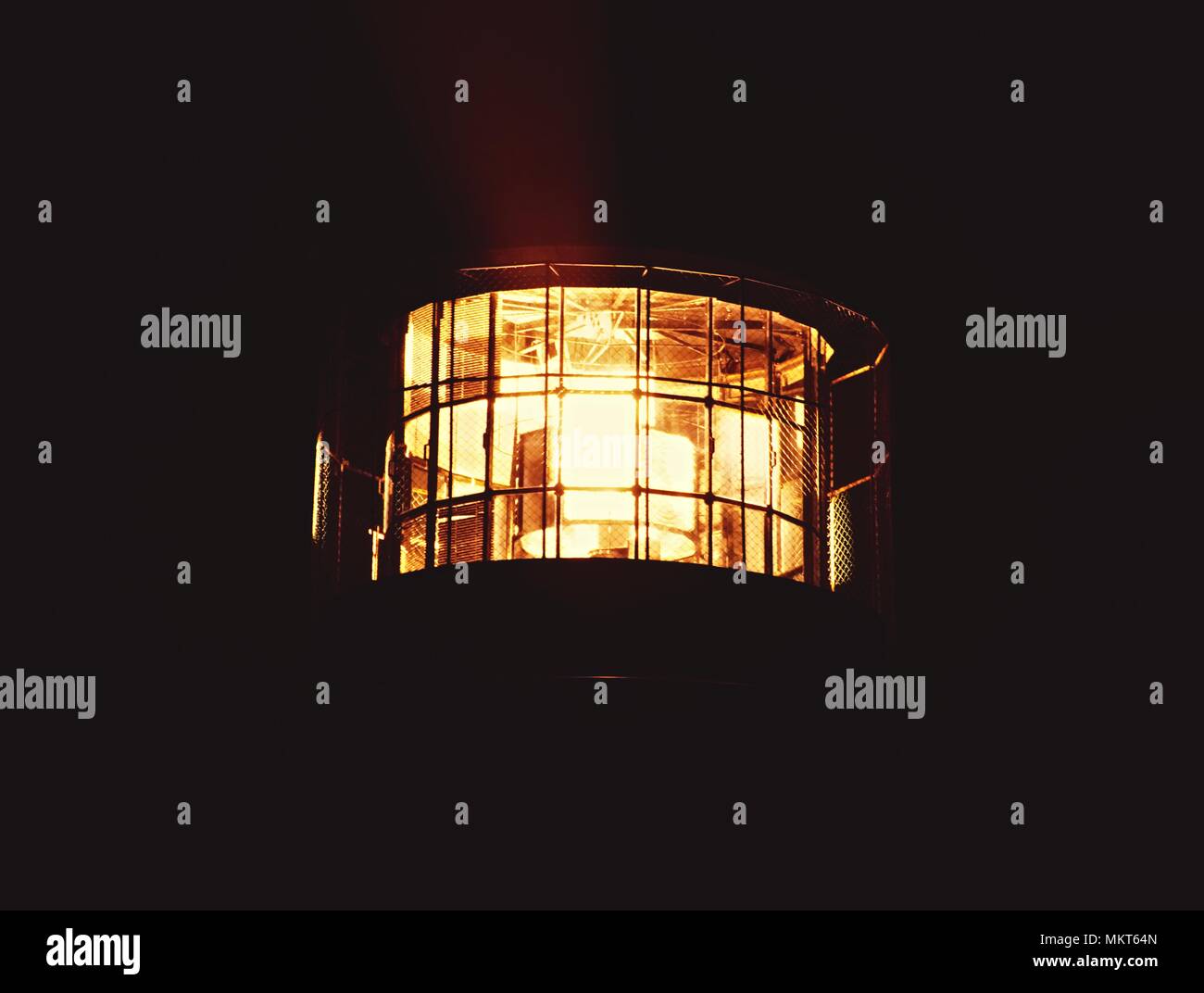 Shinning lighthouse lamp fresnel lens hi-res stock photography and ...