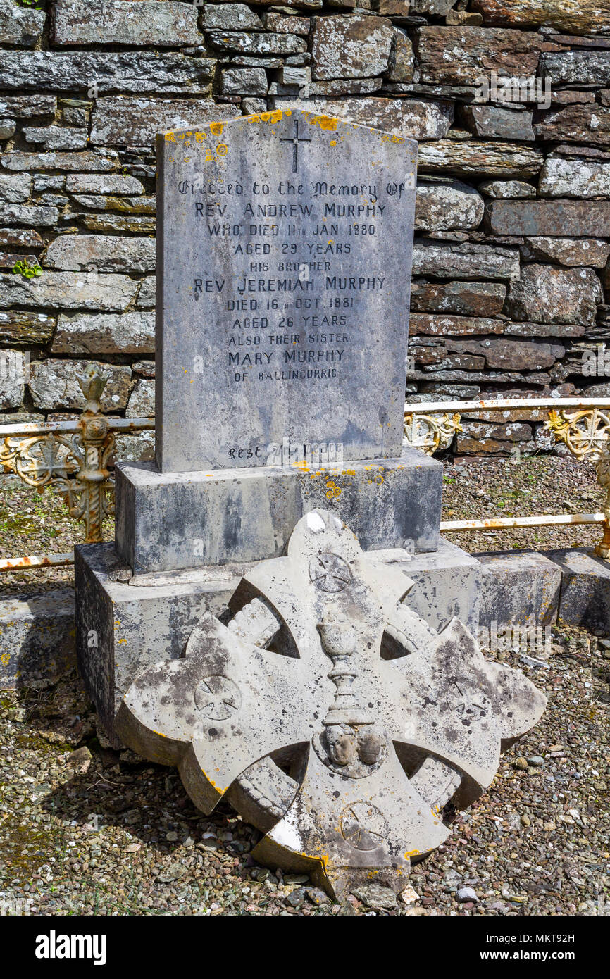 Old irish cemetery hi-res stock photography and images - Alamy
