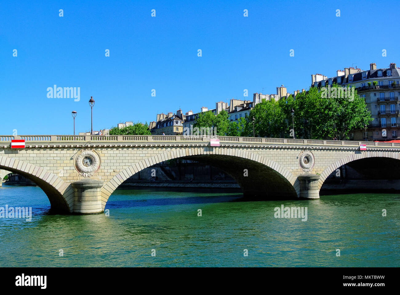 seine river, paris, france, pont louis philippe Stock Photo - Alamy