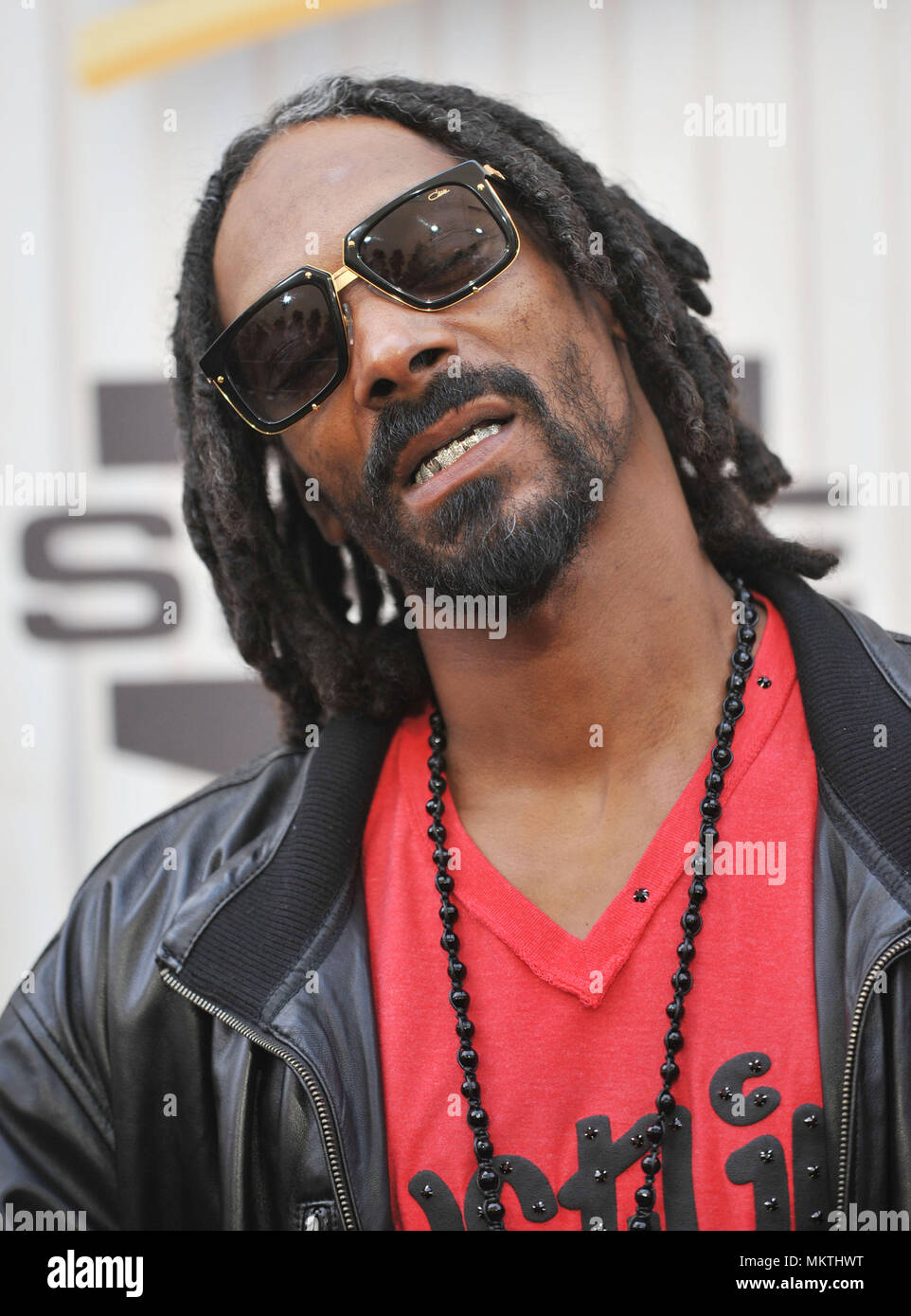 Snoop Dog arriving at the 2013 Spike TVs Guys Choice on the Sony Studio ...