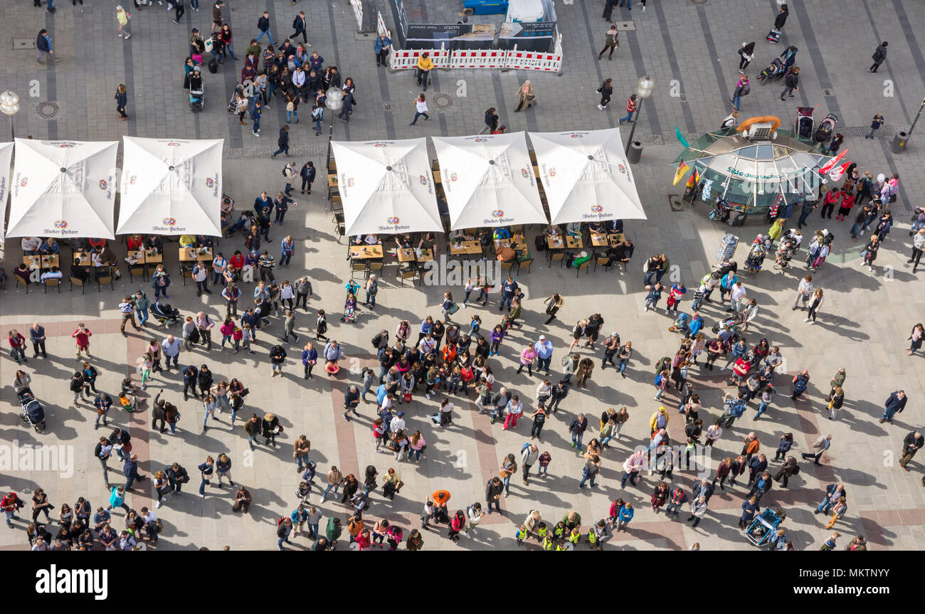 Pedestrian crowd square aerial view hi-res stock photography and images ...