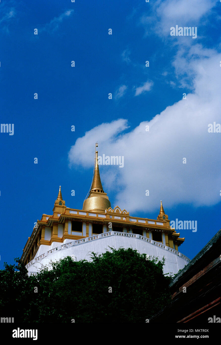 Golden Mount - Buddhist shrine of Wat Saket Ratcha Wora Maha Wihan Golden Mountain Temple in ...