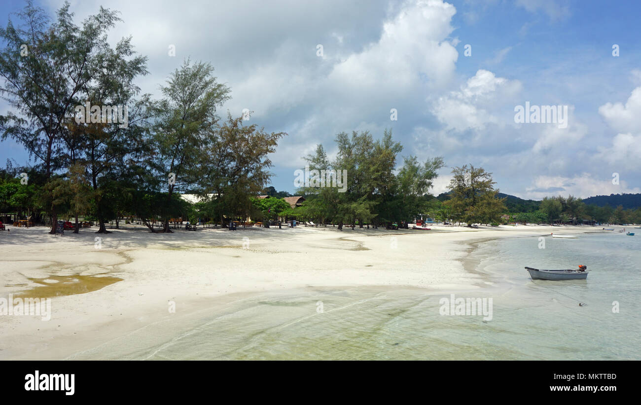 tropical beach of koh rong samloem island in cambodia Stock Photo - Alamy
