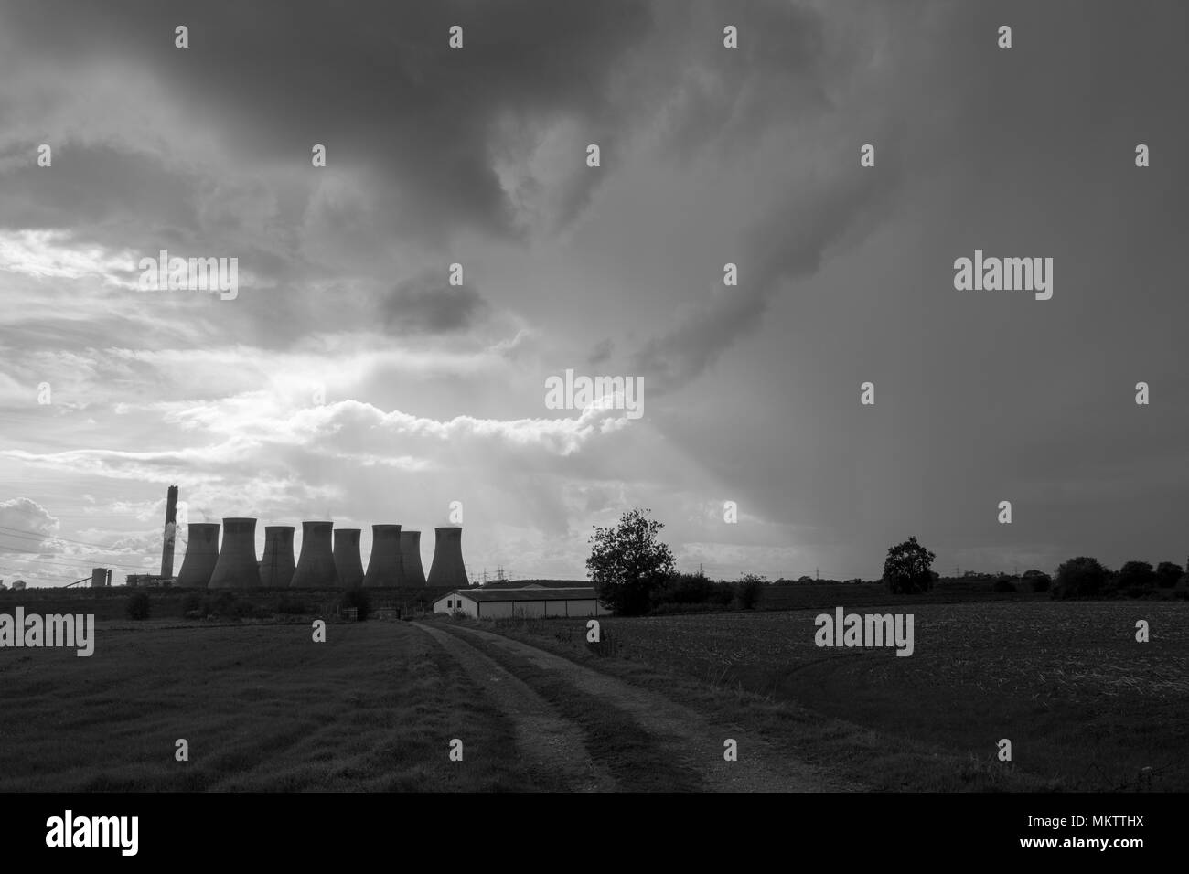 Dark skies over Eggborough Power Station Stock Photo - Alamy