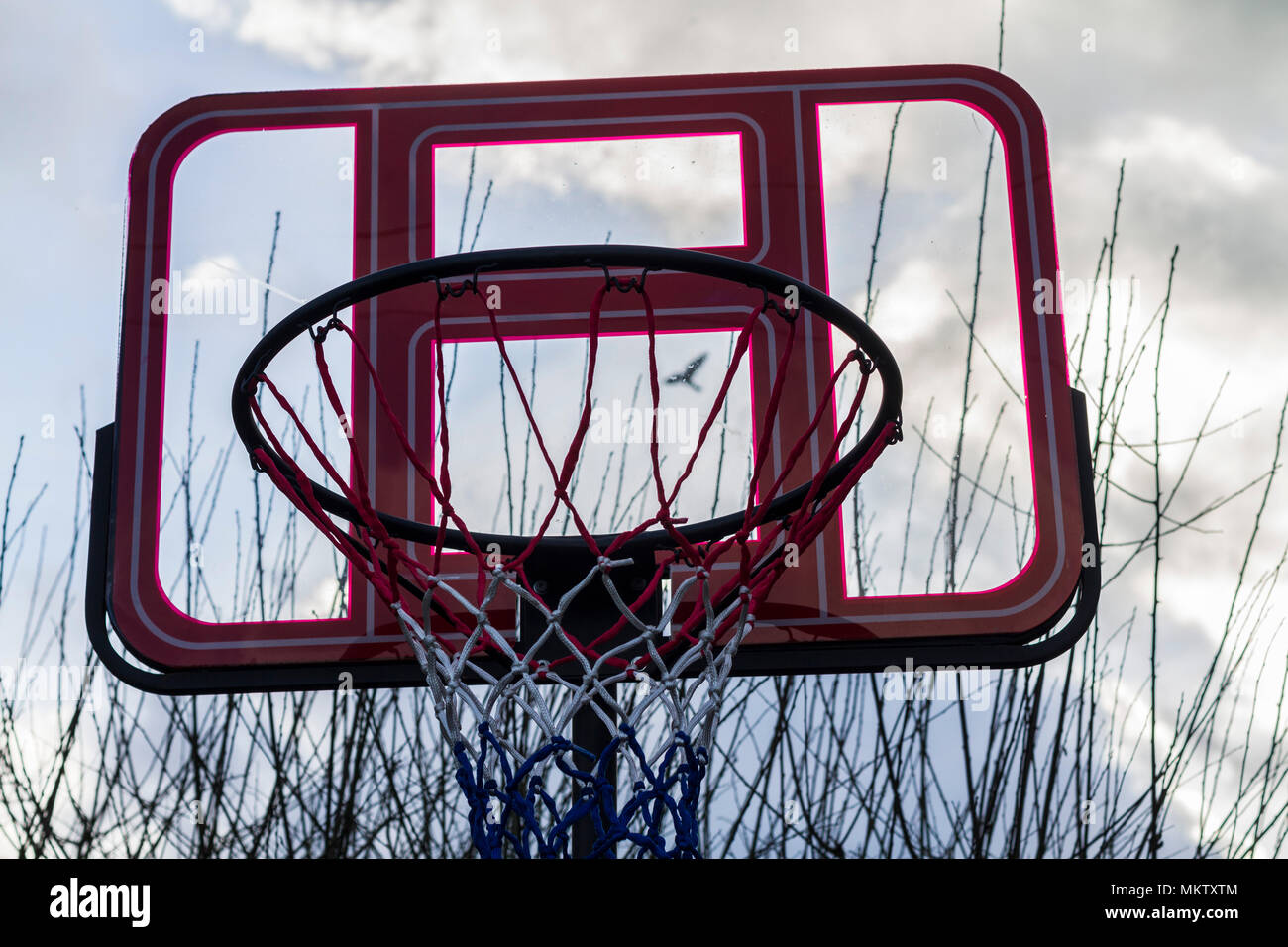 Basketball net frame hi-res stock photography and images - Alamy