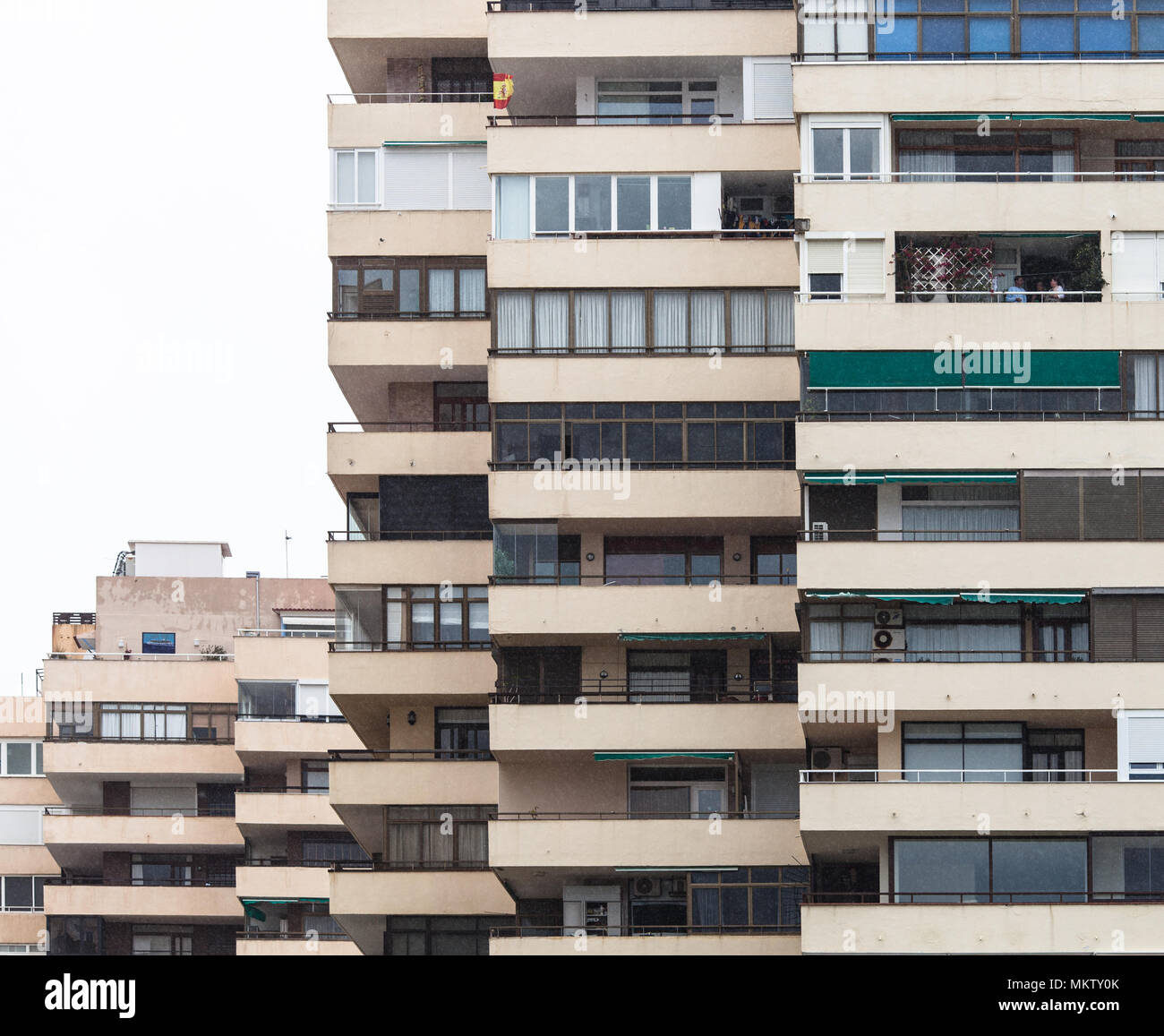 New modern low rise apartment complex Stock Photo - Alamy