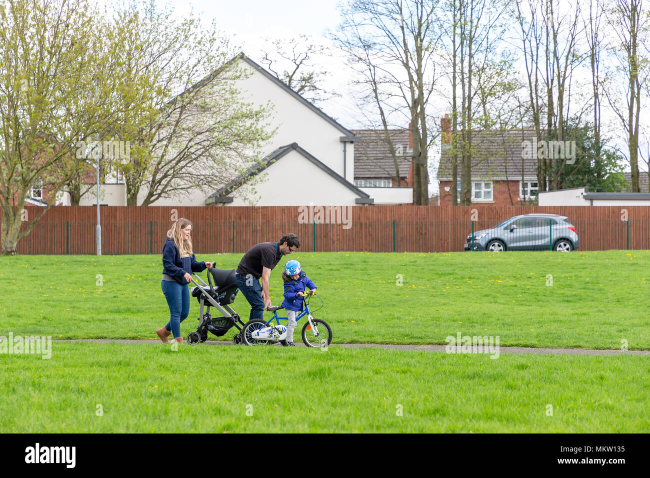 Mummy and baby tree hi-res stock photography and images - Alamy