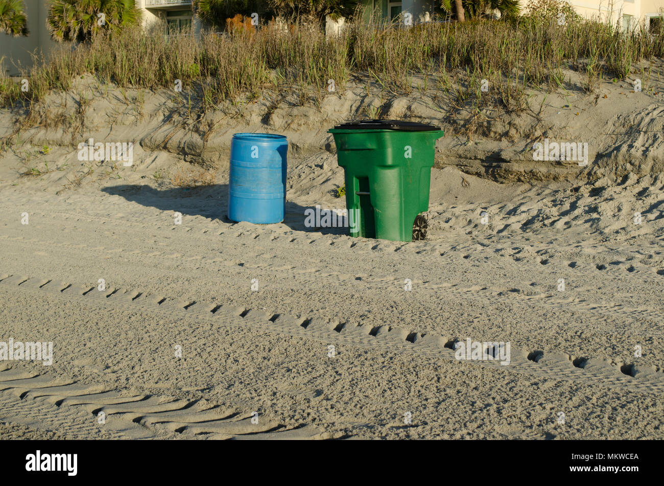 recycling at beach Stock Photo - Alamy