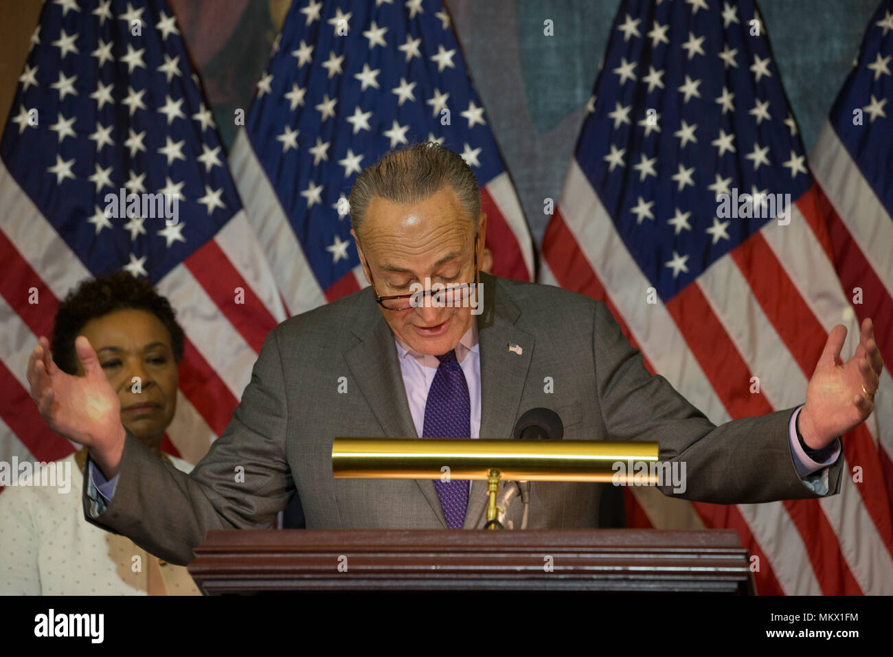 Chuck schumer office hi-res stock photography and images - Alamy