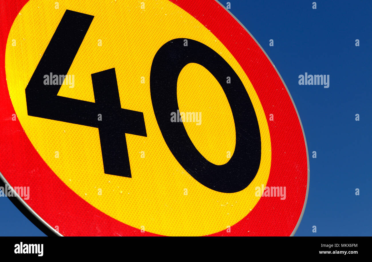 Speed limit 40 kmh hi-res stock photography and images - Alamy