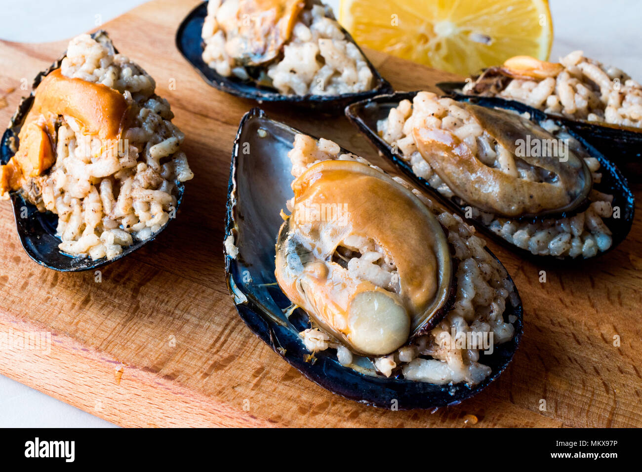 Turkish Street Food Stuffed Mussels with Lemon / Midye Dolma ...