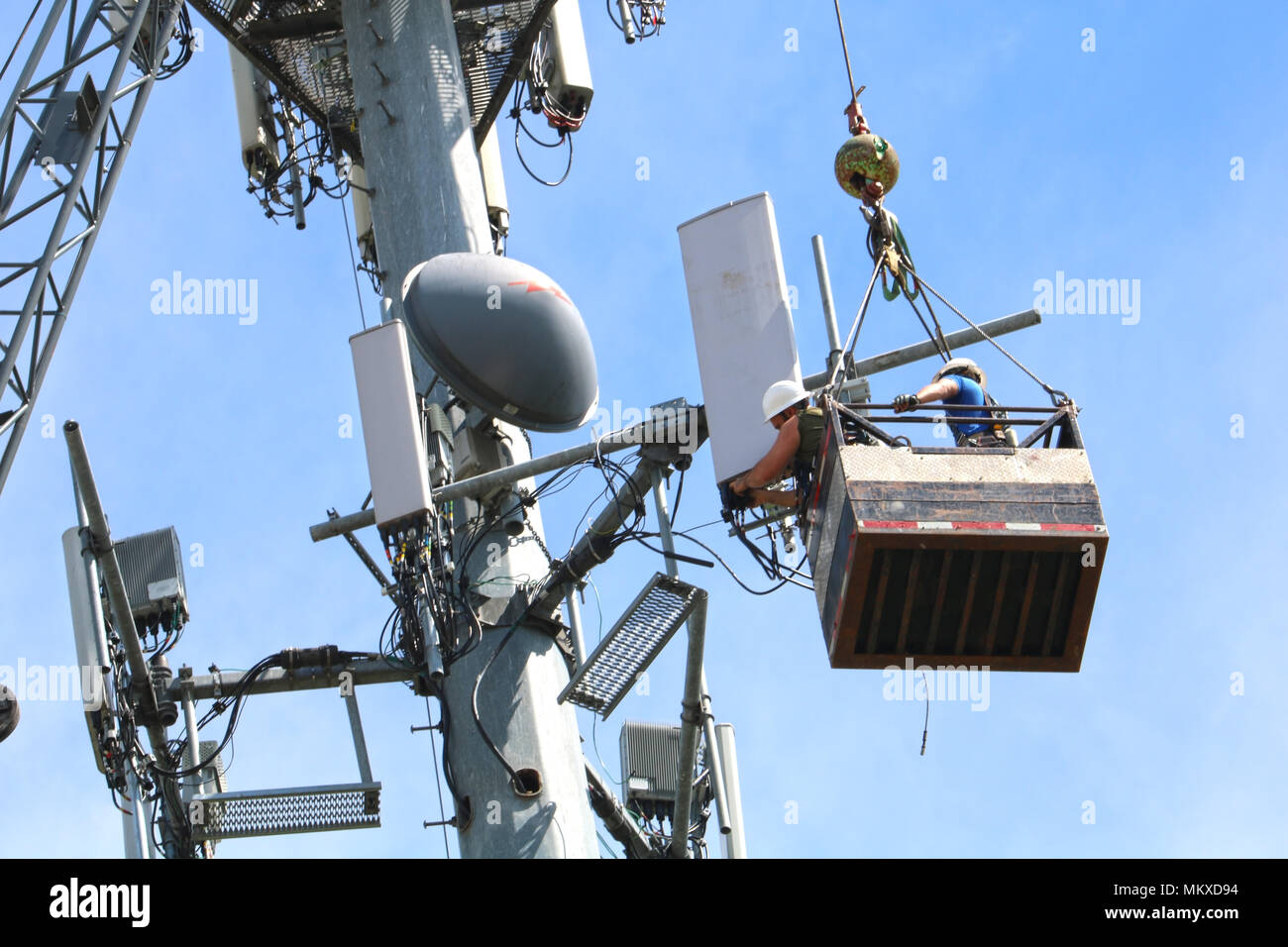 Cell tower cables hi-res stock photography and images - Alamy
