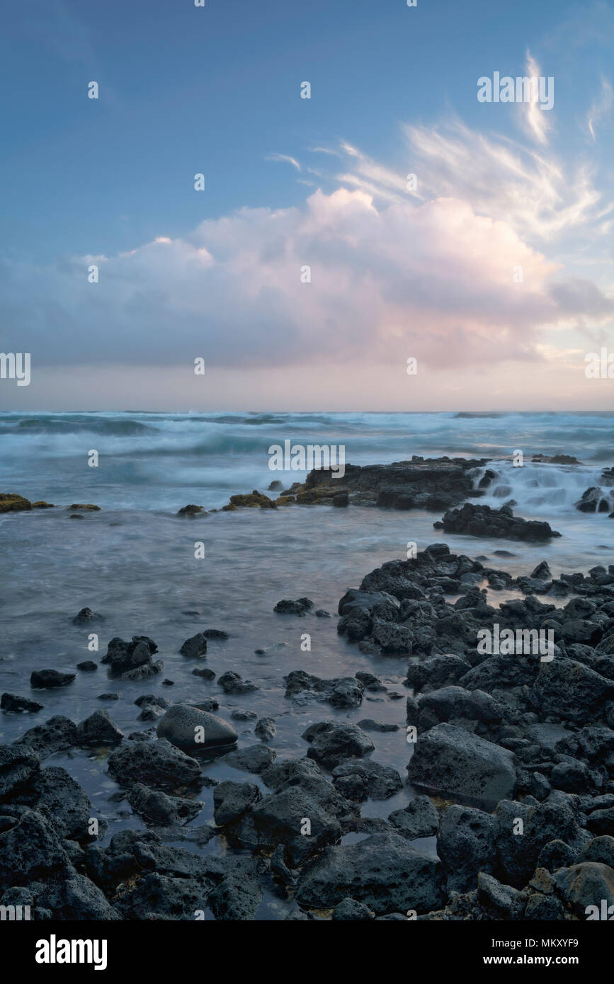 Lava pools hi-res stock photography and images - Alamy