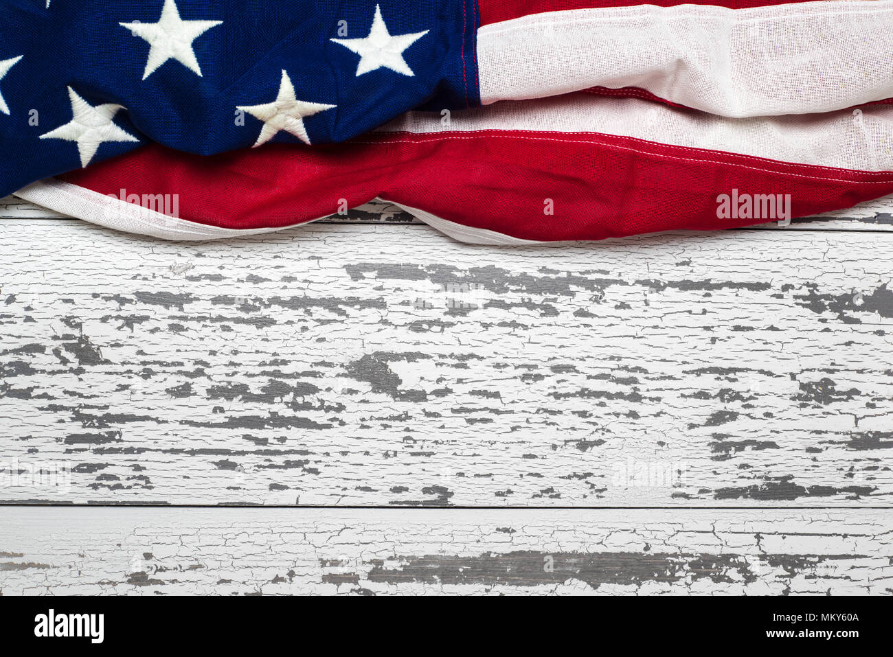 Old worn american flag memorial hi-res stock photography and images - Alamy