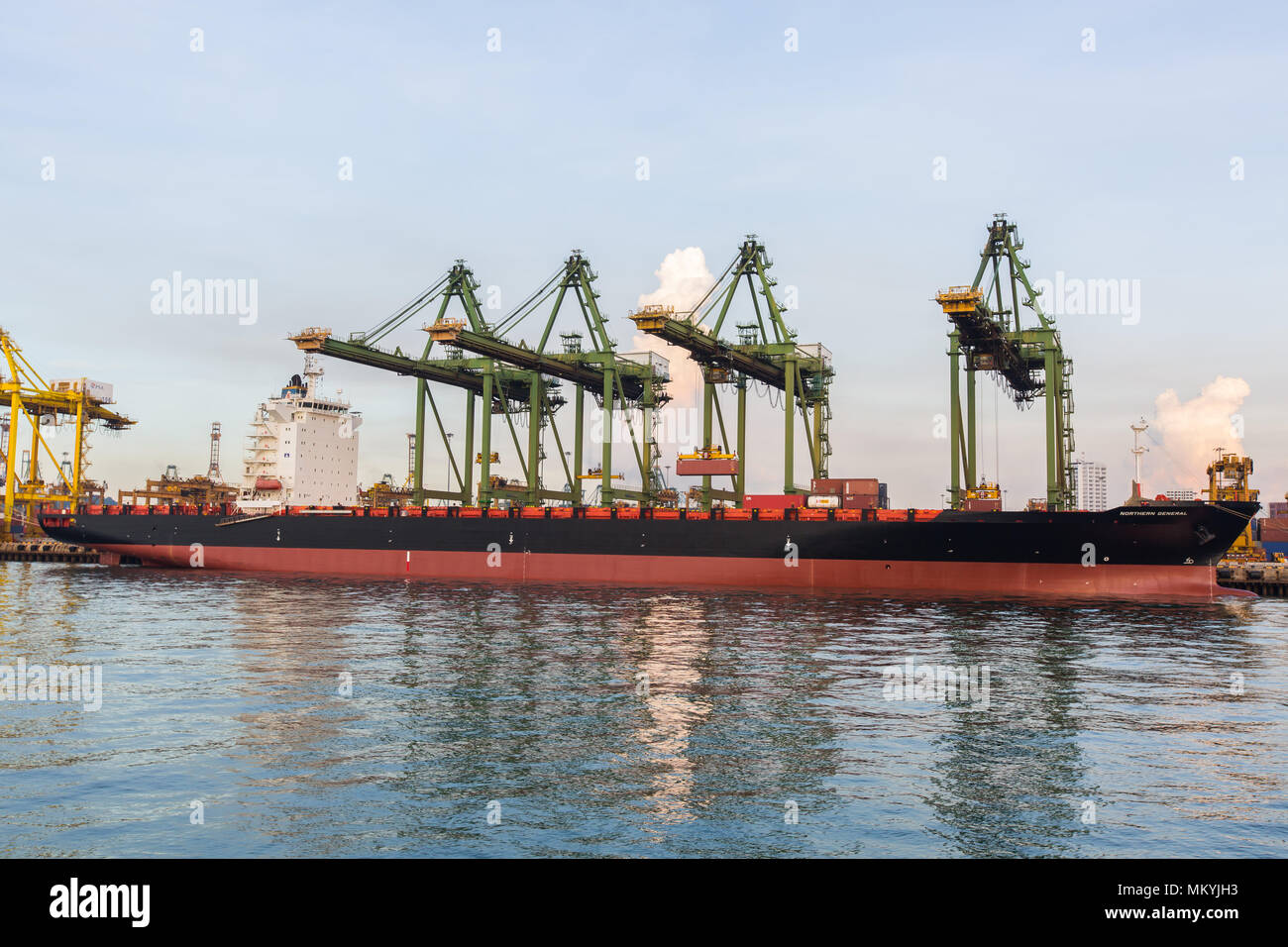 Vessel activity at Singapore container port Stock Photo - Alamy