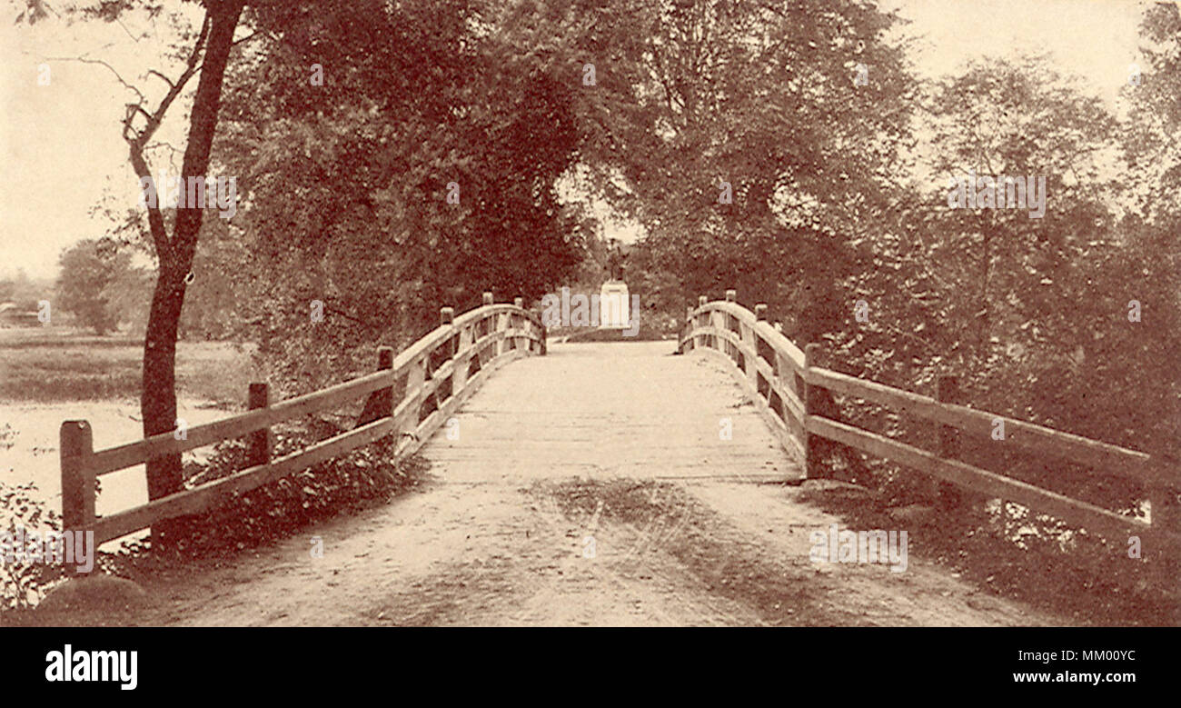 Bridge and Concord Minute Man Statue. 1940 Stock Photo - Alamy