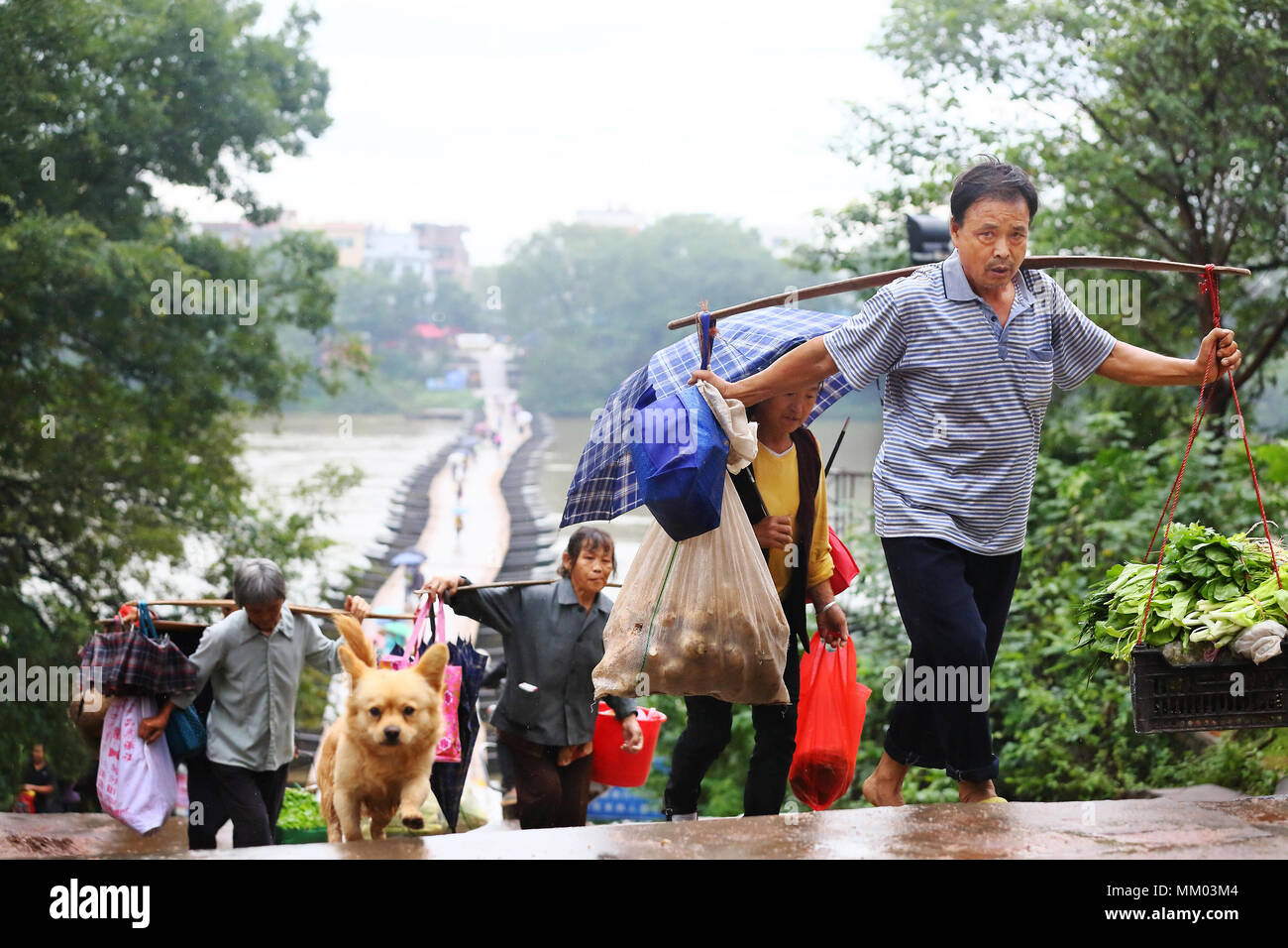 Ganzh, Ganzh, China. 9th May, 2018. Ganzhou, CHINA-8th May 2018: Local ...