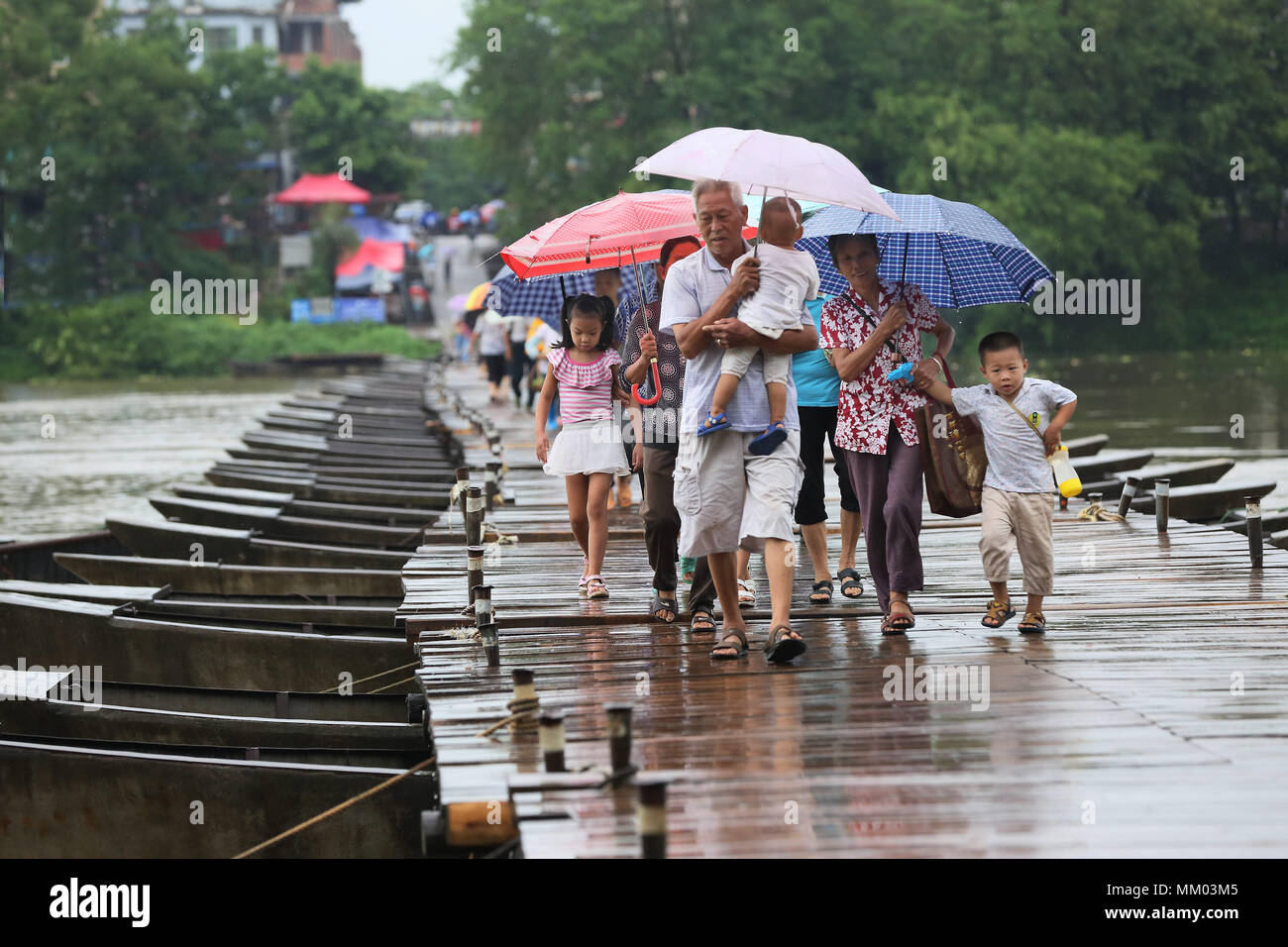 Ganzh, Ganzh, China. 9th May, 2018. Ganzhou, CHINA-8th May 2018: Local ...