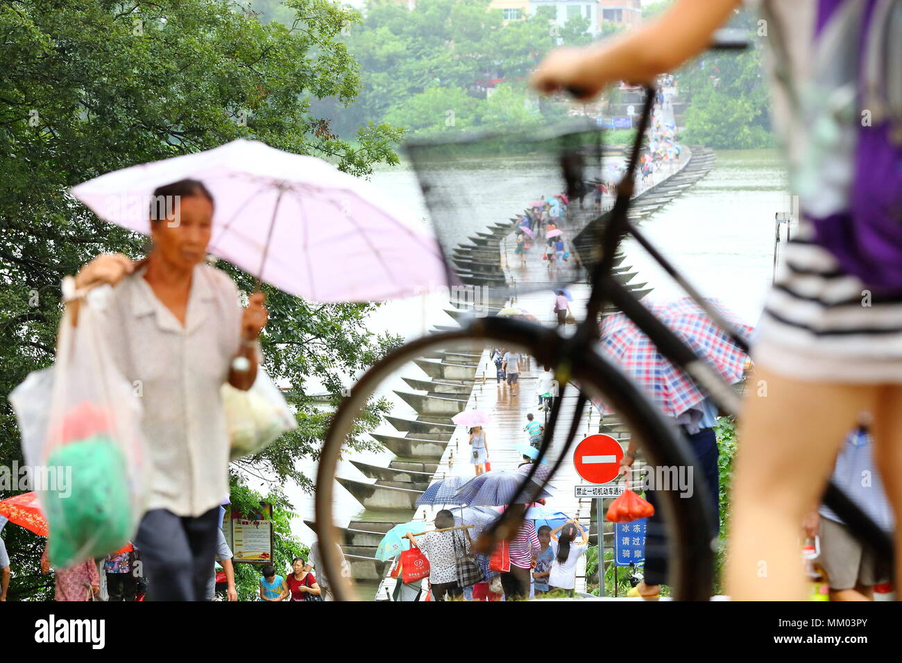 Buoyancy limits hi-res stock photography and images - Alamy