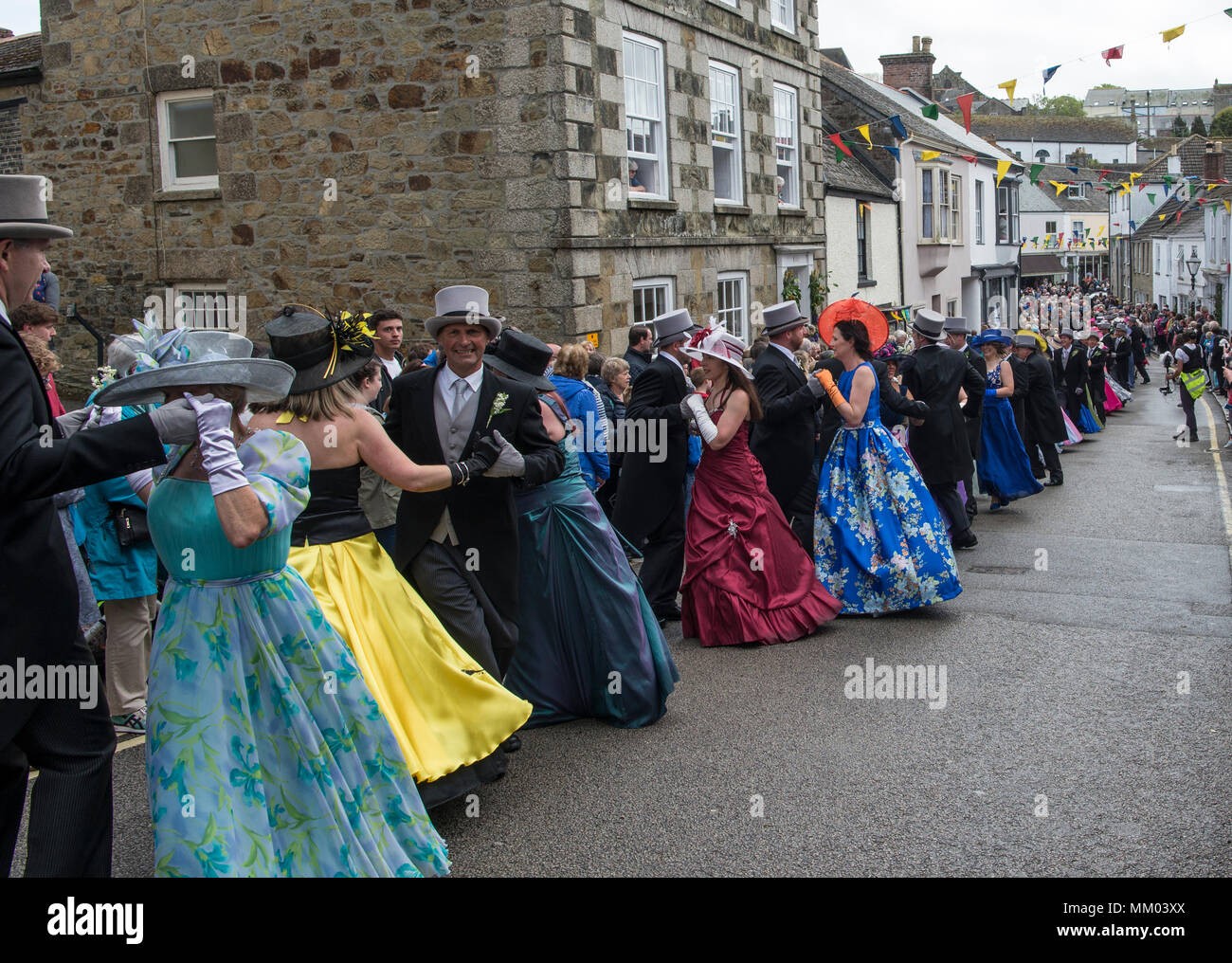 Helston, Cornwall, UK. 8th May, 2018. The Furry Dance takes place in ...