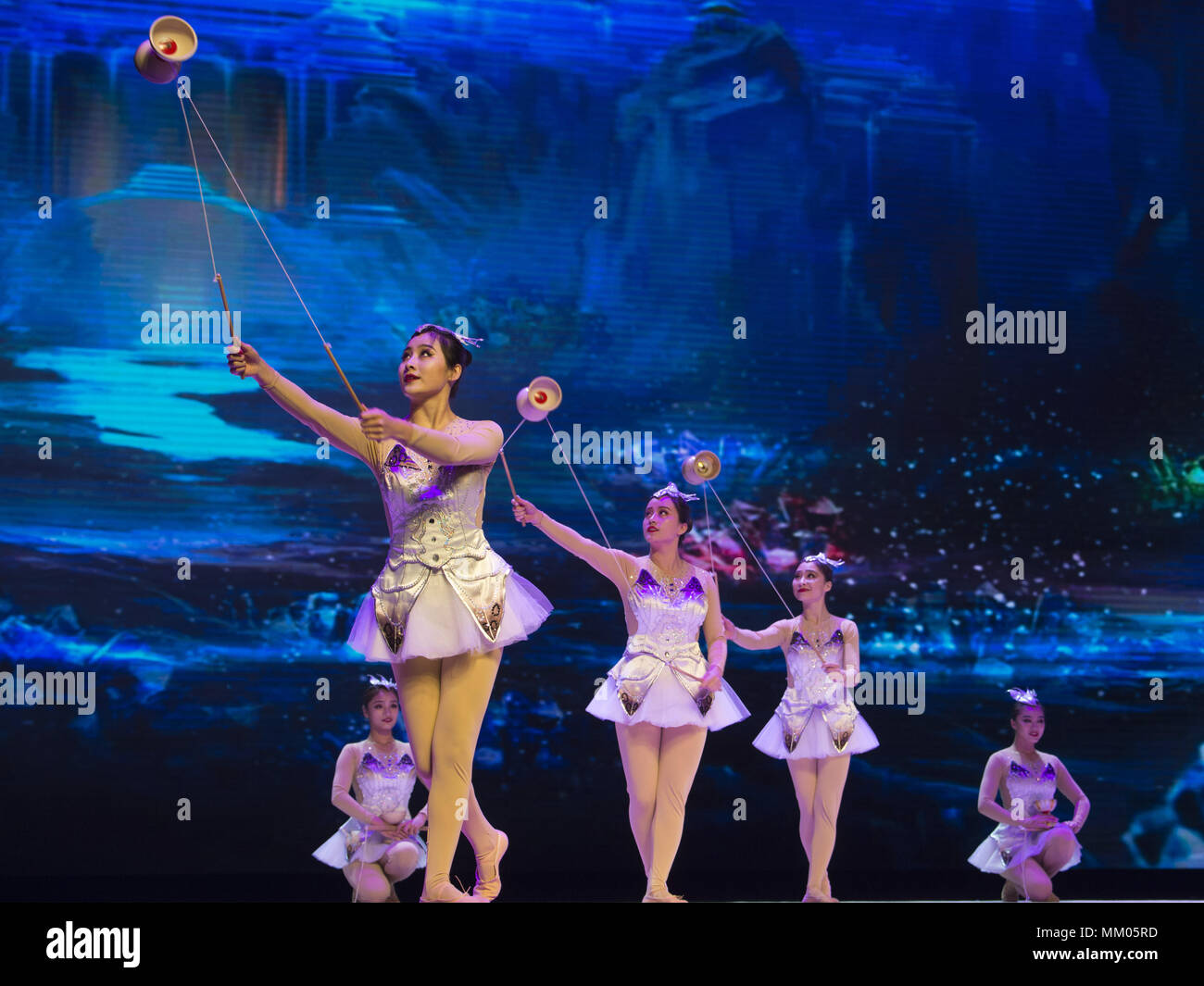 Acrobatic troupe hi-res stock photography and images - Alamy