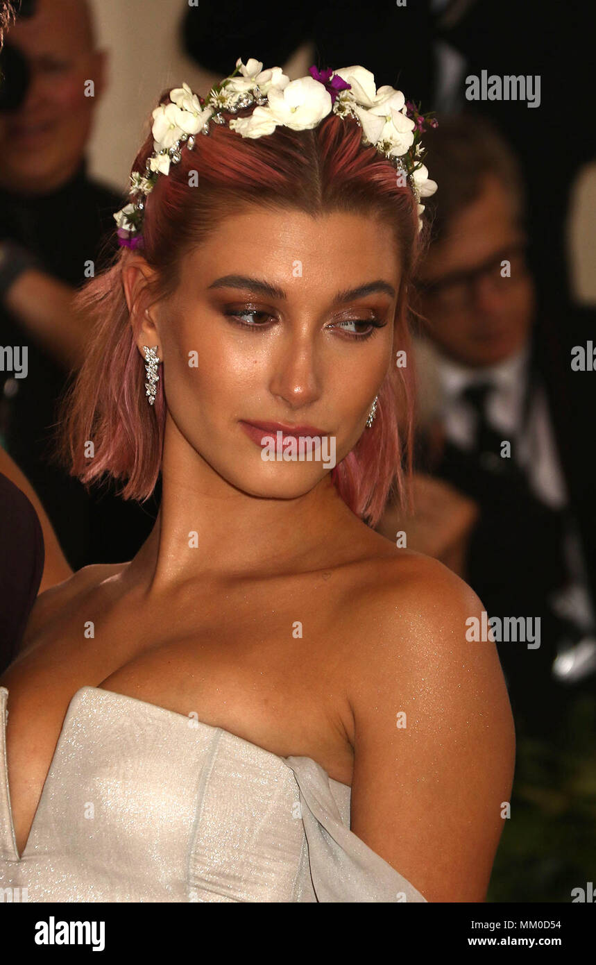 New York City, New York, USA. 7th May, 2018. Actress/model HAILEY ...