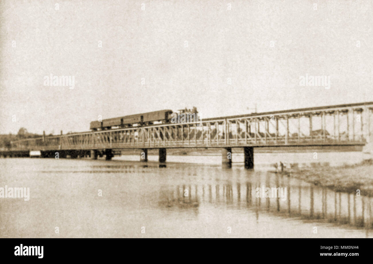 Slades ferry bridge hi-res stock photography and images - Alamy