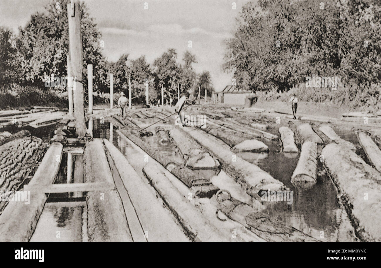 Forming a raft hi-res stock photography and images - Alamy