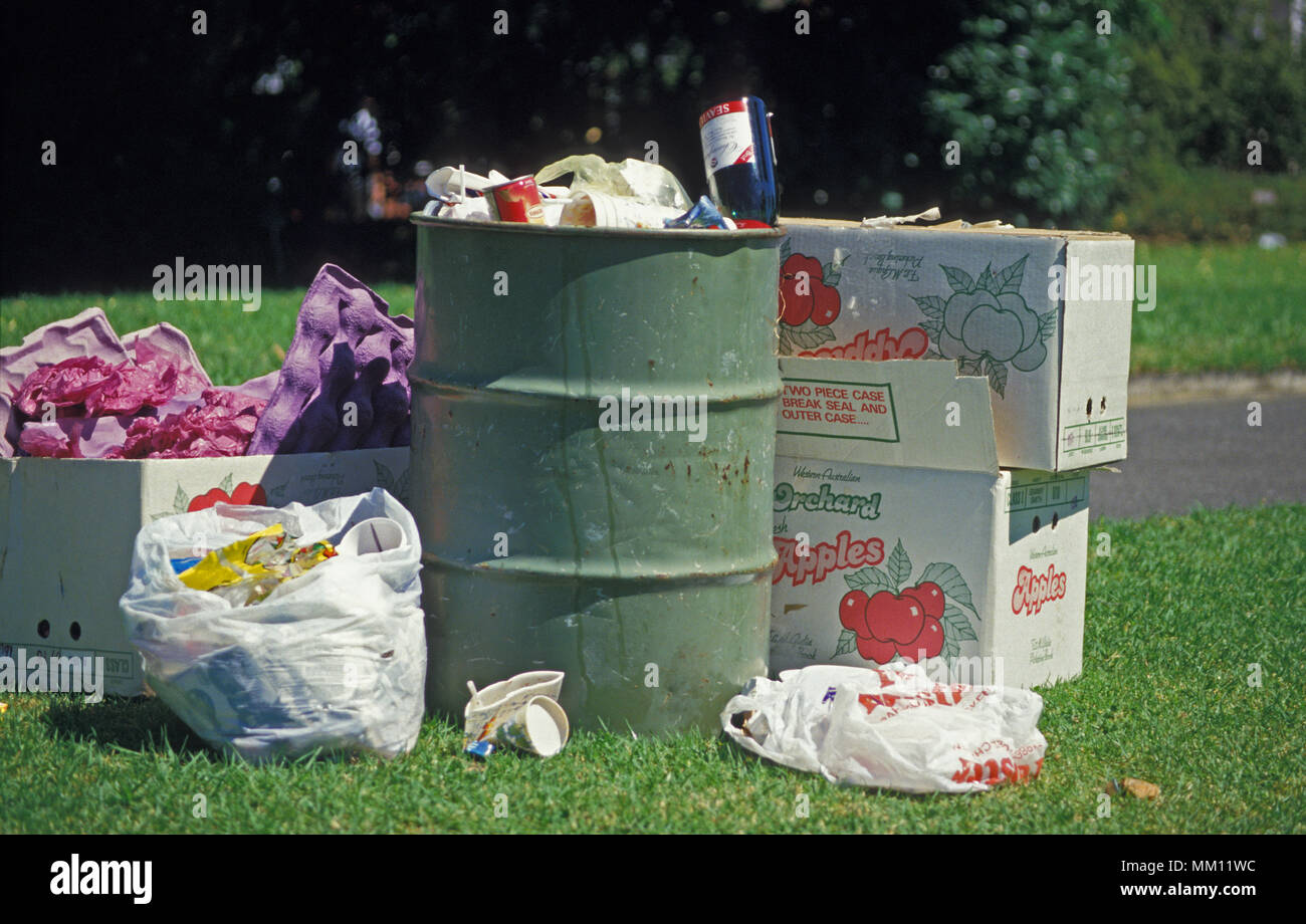 Garbage concert hi-res stock photography and images - Alamy