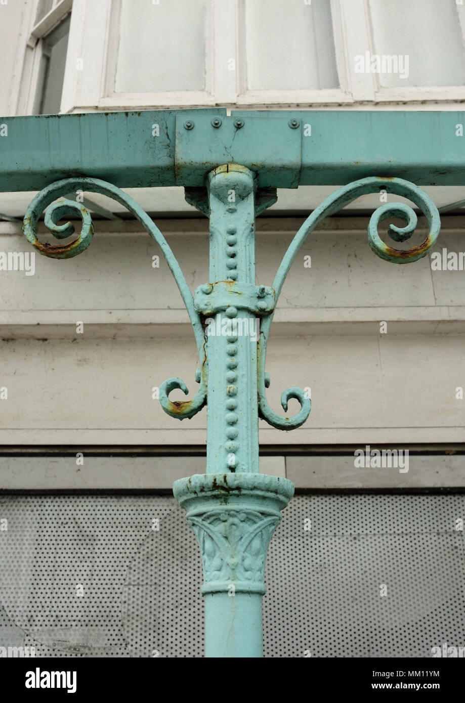 Cast iron verandah support Stock Photo - Alamy