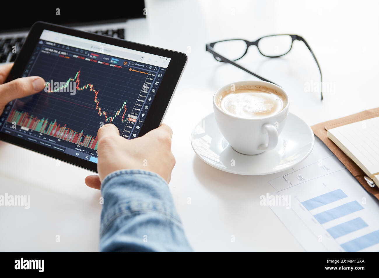 E numbers chart hi-res stock photography and images - Alamy