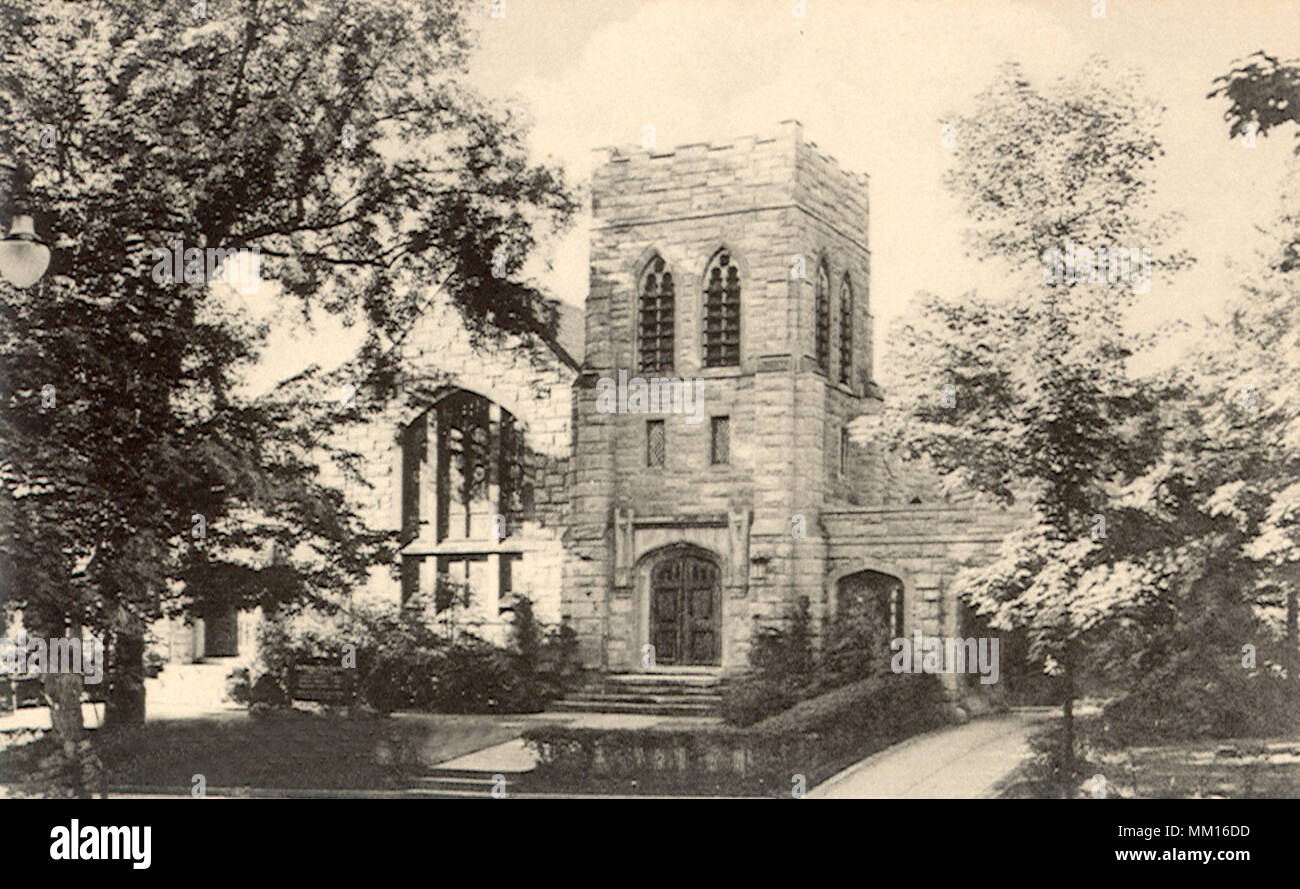 Reading church mass hi-res stock photography and images - Alamy