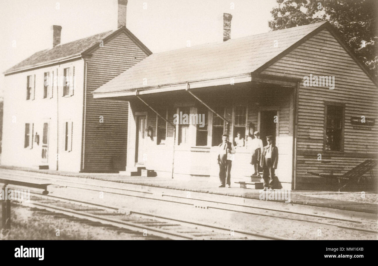 Railroad Station. South Wareham. 1925 Stock Photo - Alamy