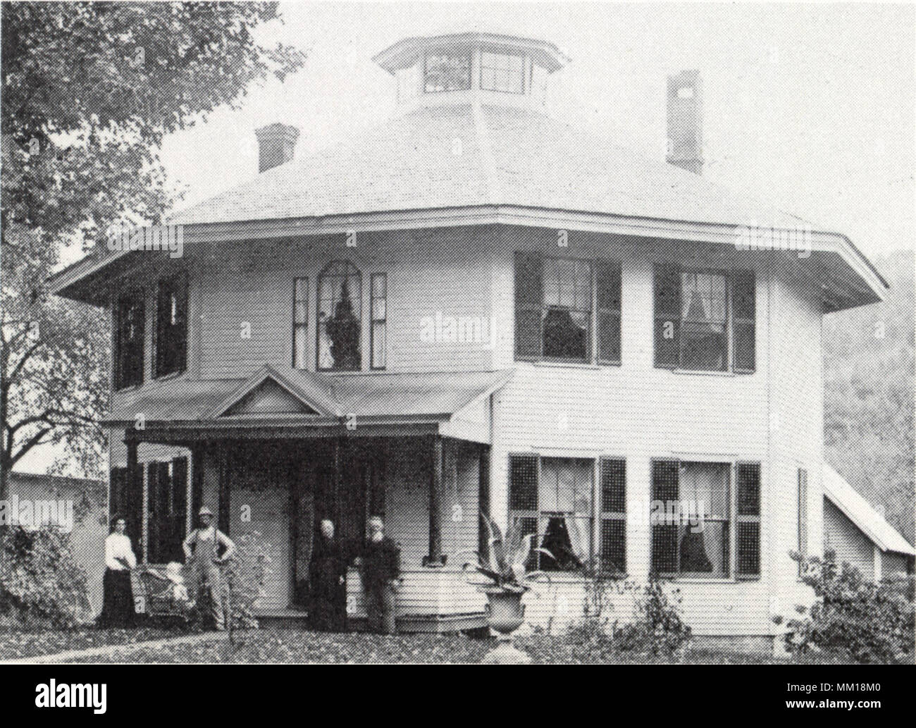 Octagon House. West Brattleboro. 1895 Stock Photo - Alamy