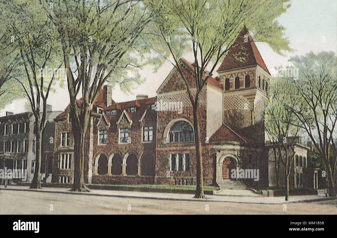Saint Anthony Hall at Yale. New Haven. 1909 Stock Photo - Alamy