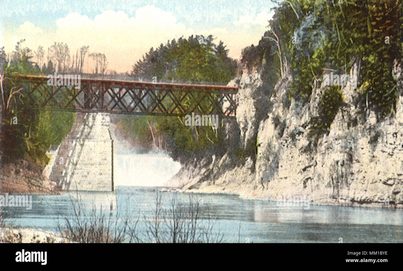 Gorge railroad hi-res stock photography and images - Alamy