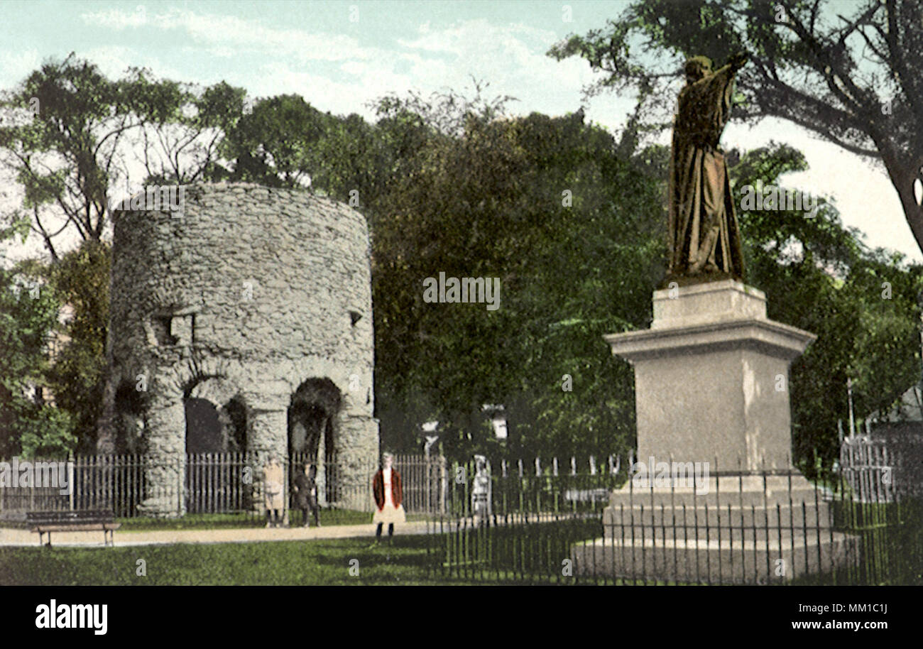 Old newport hi-res stock photography and images - Alamy