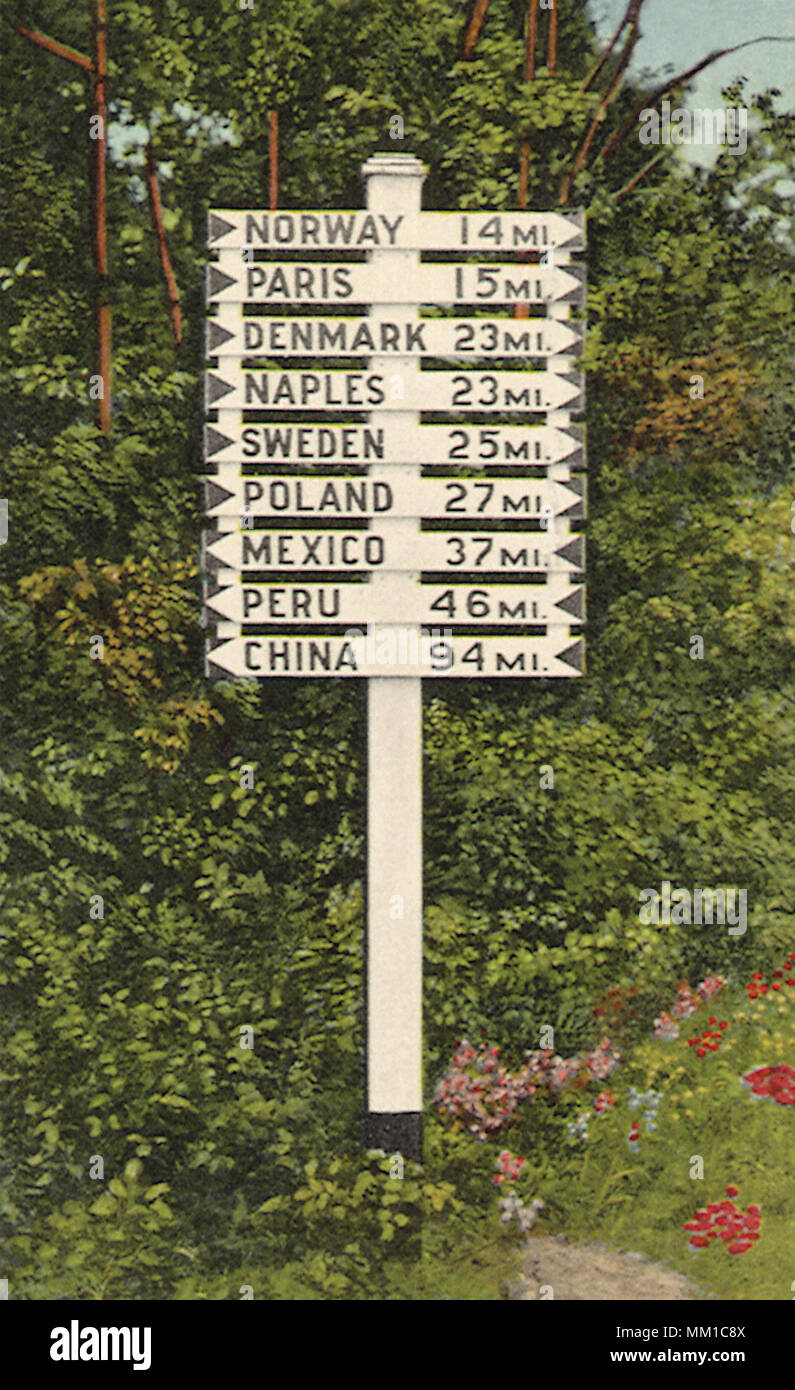 Sign Post. Bath. 1950 Stock Photo - Alamy