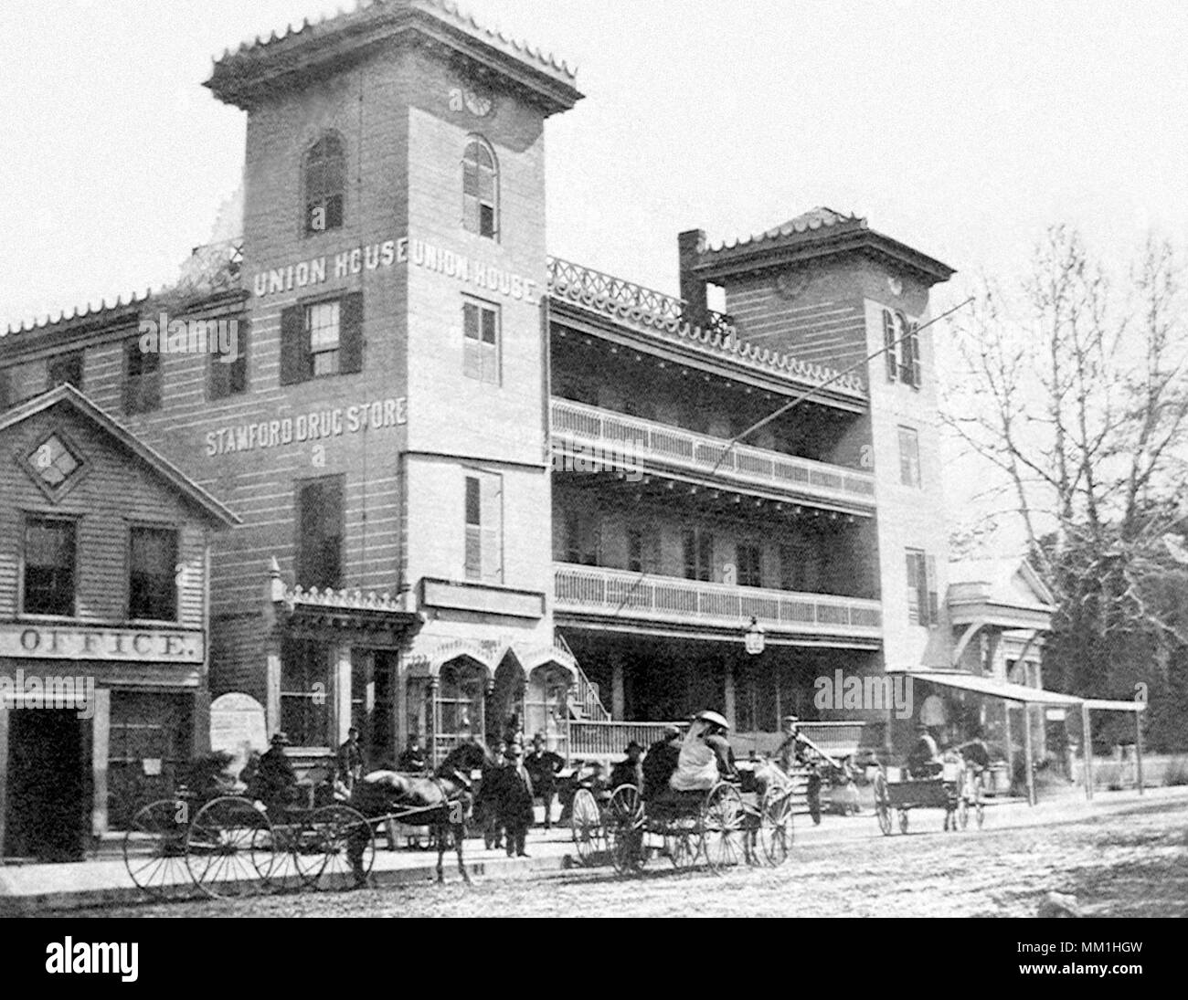 Union House and Post Office. Stamford. 1860 Stock Photo - Alamy