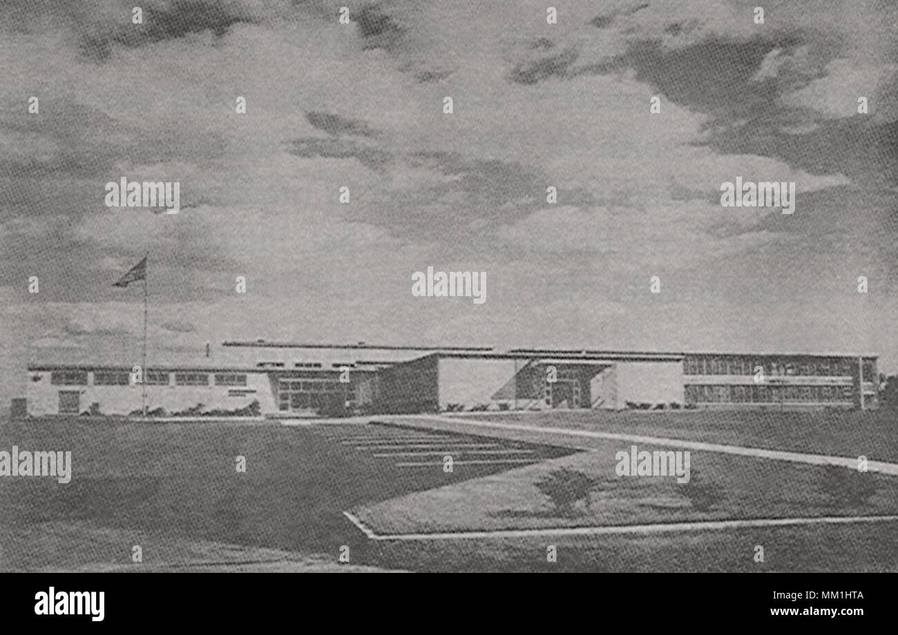 Middlebrook Junior High School. Trumbull. 1950 Stock Photo - Alamy