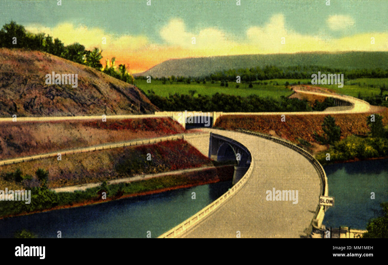 The turnpike hi-res stock photography and images - Alamy