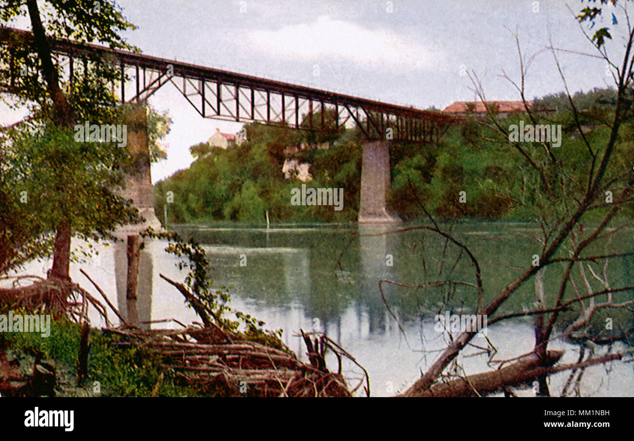 Fort snelling bridge hi-res stock photography and images - Alamy